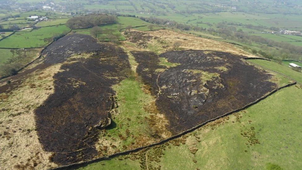 'Smouldering bread' found at Foulridge moorland fire site - BBC News
