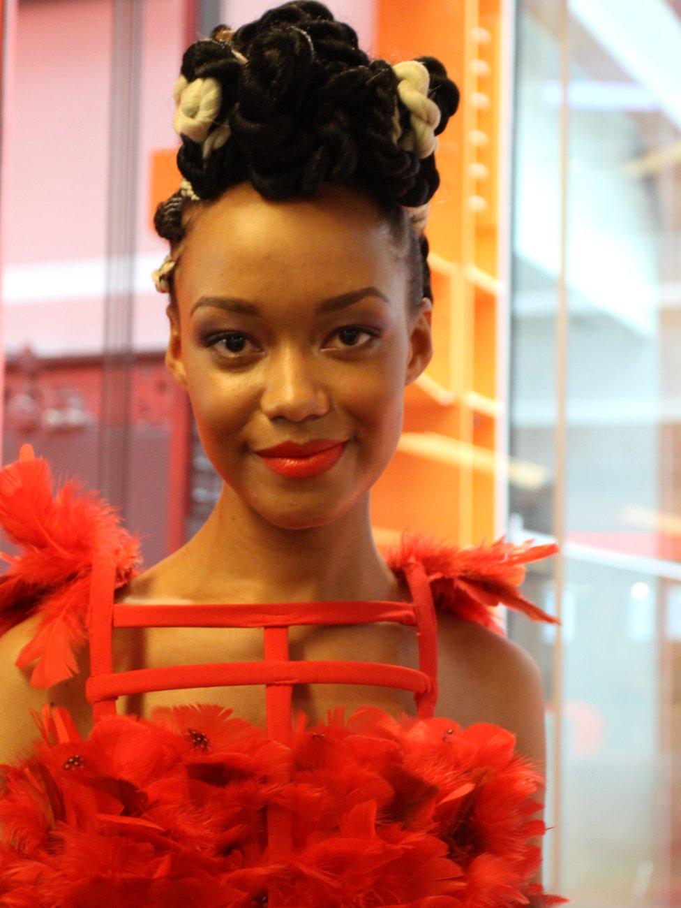 In Pictures: African fashion comes to London - BBC News