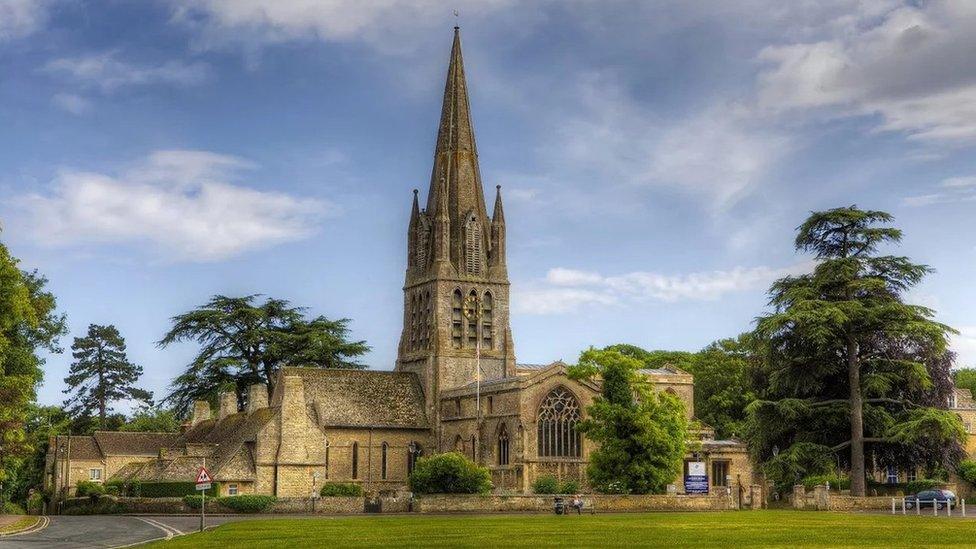 David Cameron welcomes St Mary's Church restoration - BBC News