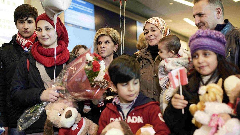 Alan Kurdi's relatives arrive in Canada as refugees - BBC News