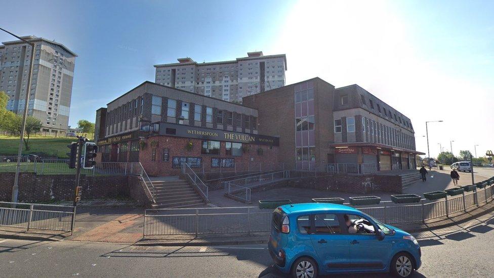 Police bid to trace hit-and-run driver who abandoned car - BBC News