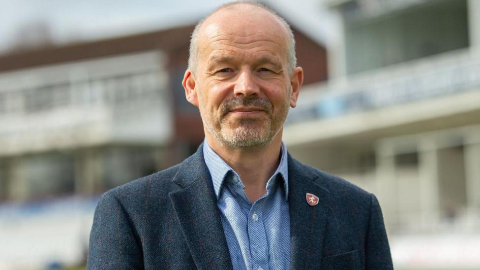 Simon Storey: Kent CEO to step down at end of season - BBC Sport
