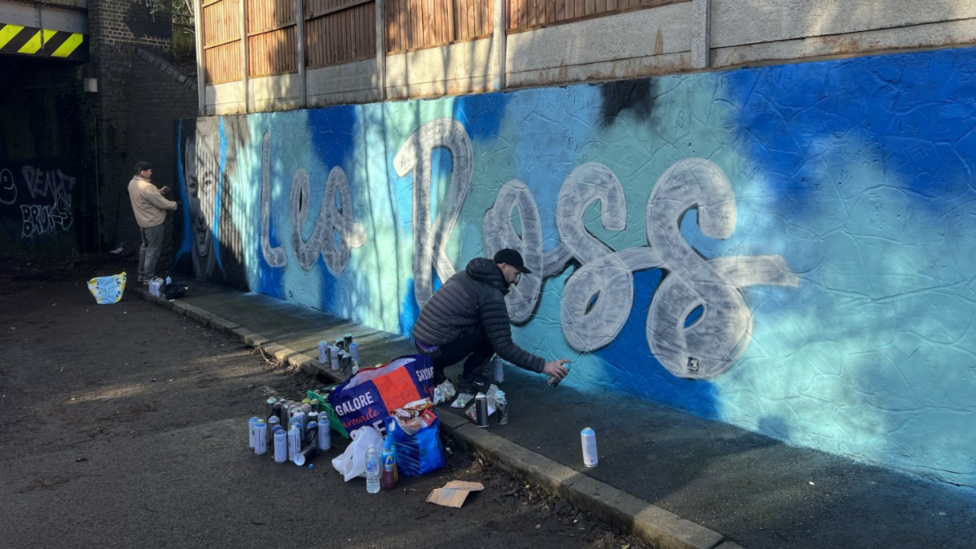 Mural made in memory of Leo Ross on road where he was fatally stabbed ...