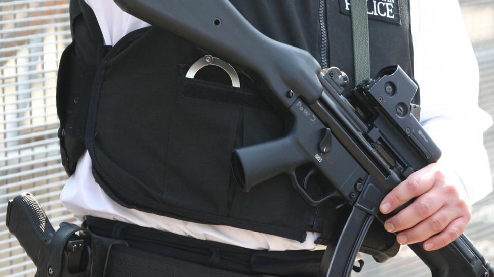 Stockton armed response to robbery results in arrest - BBC News