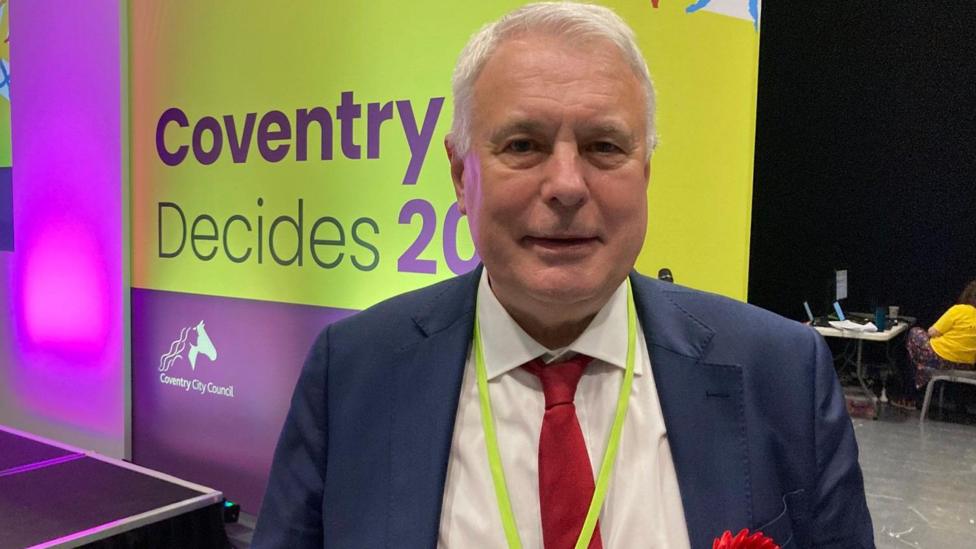 Labour gains control of Nuneaton and Bedworth Council - BBC News