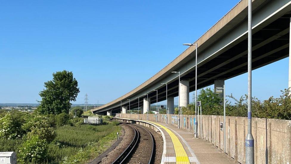 Kingsferry Bridge: Rail link to Sheppey to close over half-term - BBC News