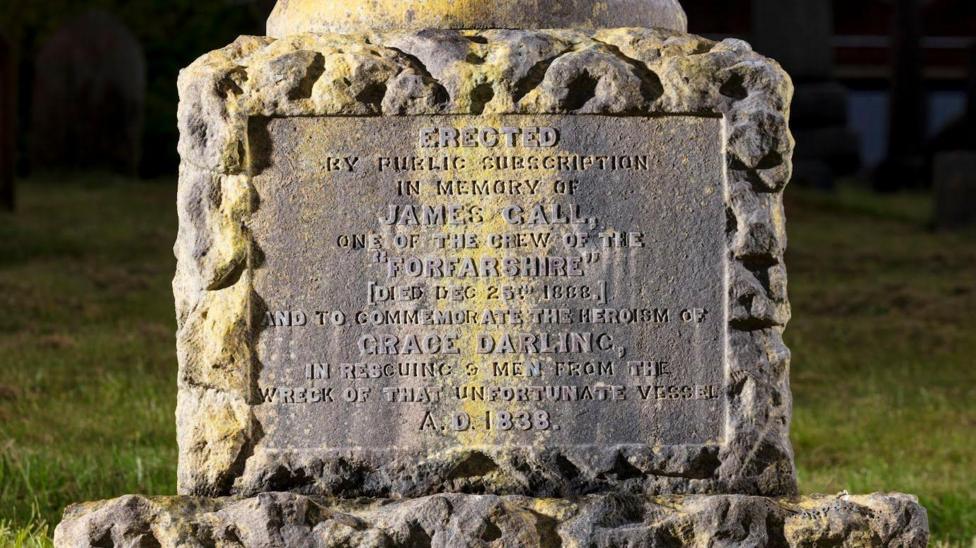 Barrow monument to man rescued by Grace Darling becomes listed - BBC News