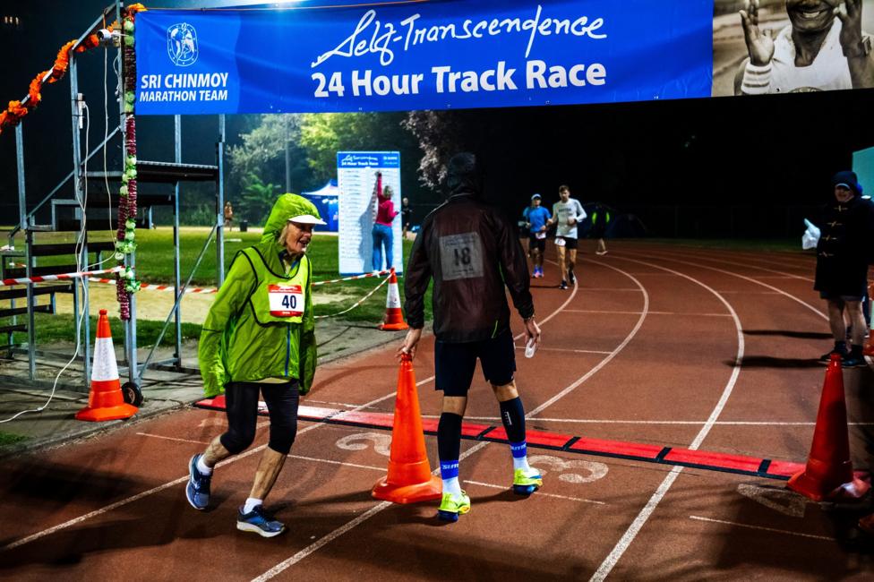 Sri Chinmoy 24hr track race: Running around in circles for 24 hours ...