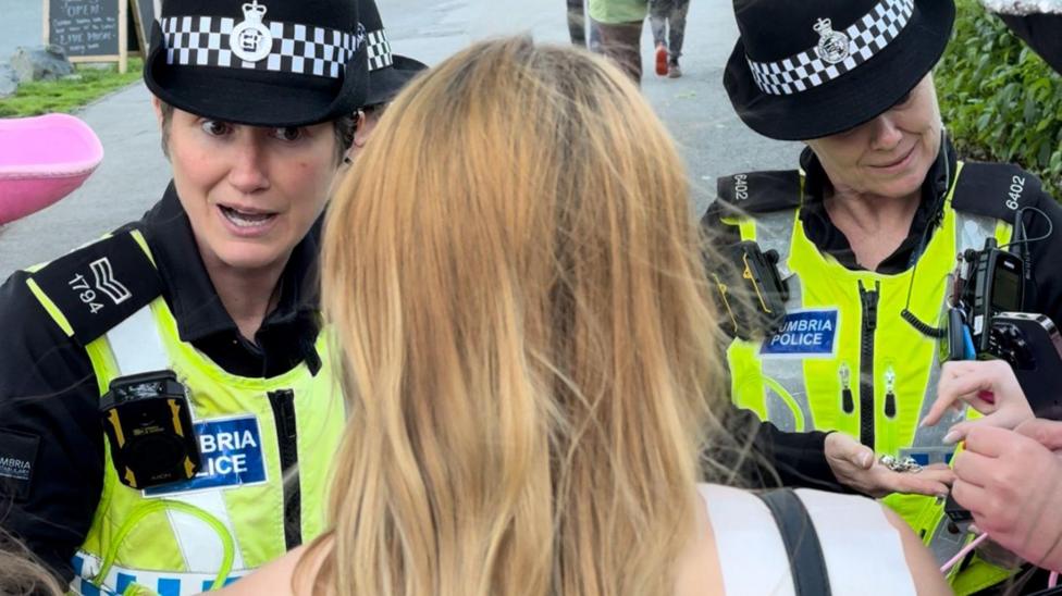 Bowness welfare hub aims to keep girls safe on nights out - BBC News