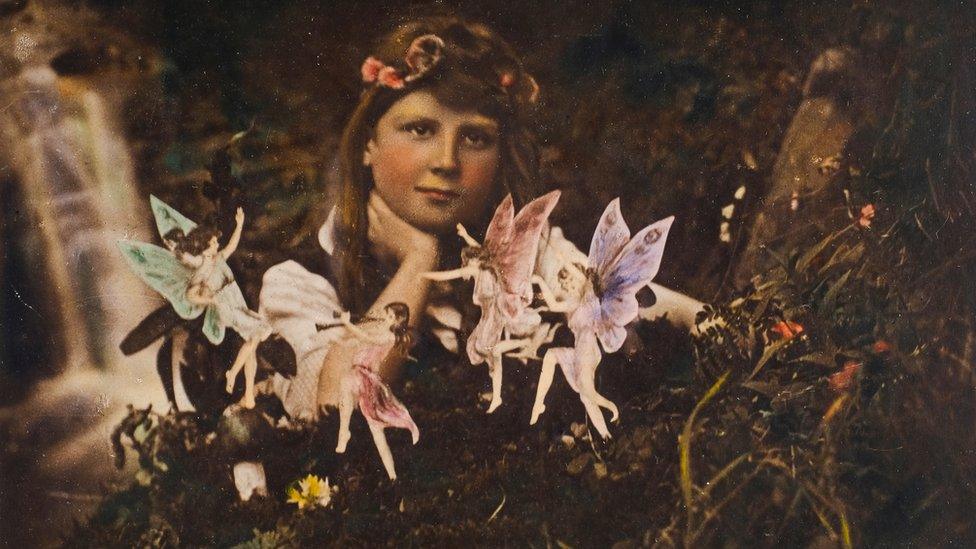 More Cottingley Fairies photographs to be auctioned - BBC News