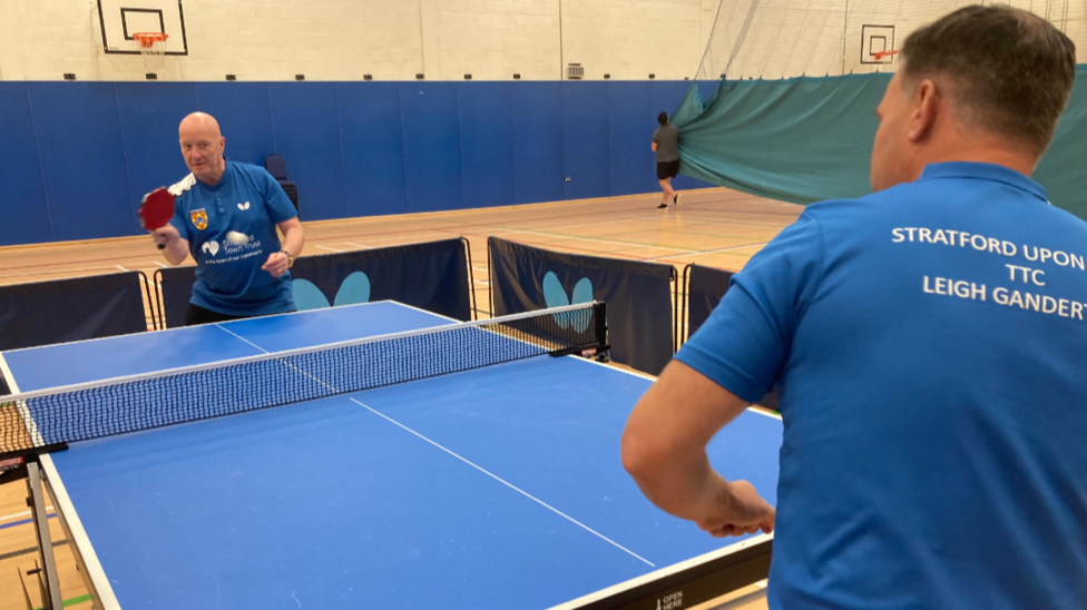 Stratford-upon-Avon table tennis league bounces back - BBC News
