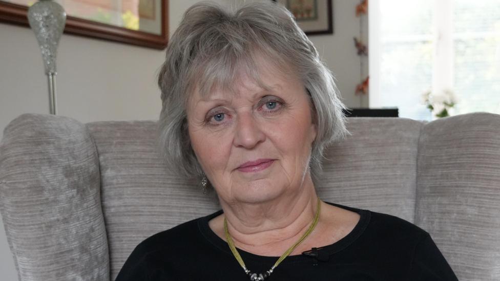 Homeowners and leaseholders feel trapped by rising FirstPort service charges - BBC News