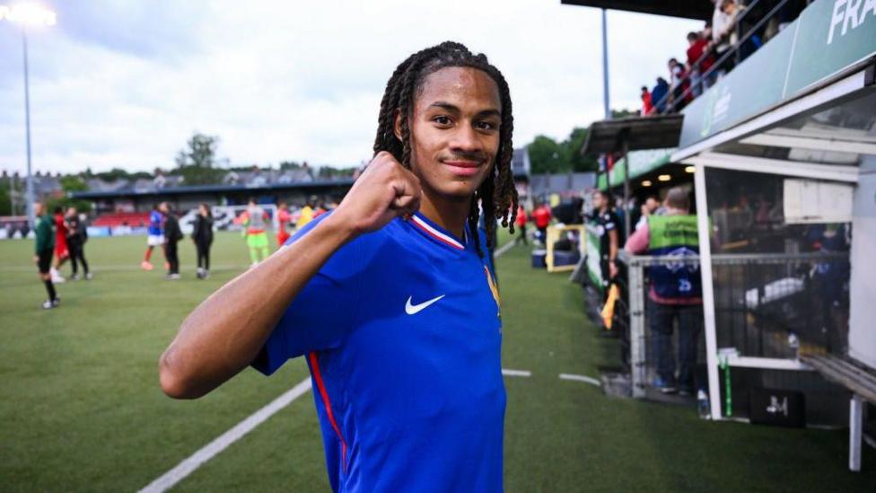 Chelsea transfer news: Amougou likely set for Strasbourg loan - BBC Sport