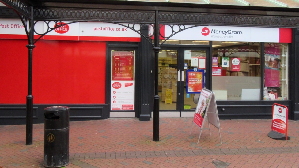 Tiverton Post Office shuts due to storm damage - BBC News