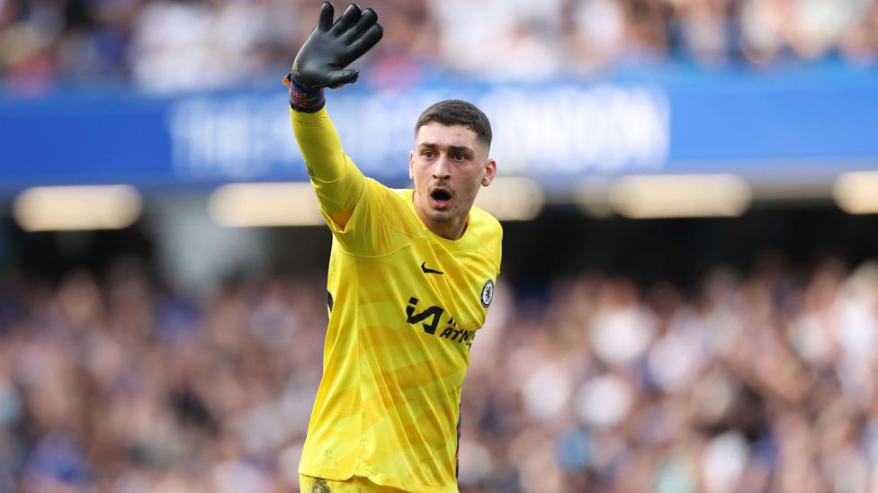 Chelsea open to new goalkeeper signing - BBC Sport