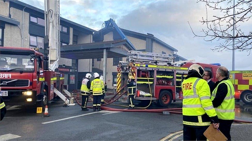 Wexford General Hospital: 29 patients to stay after fire - BBC News
