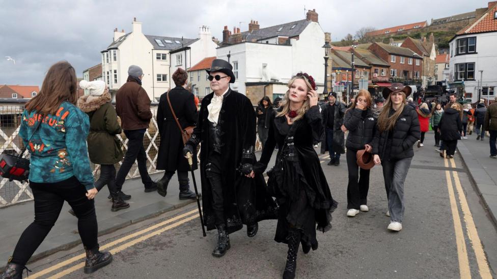Whitby Goth Weekend draws crowds to seaside town - BBC News