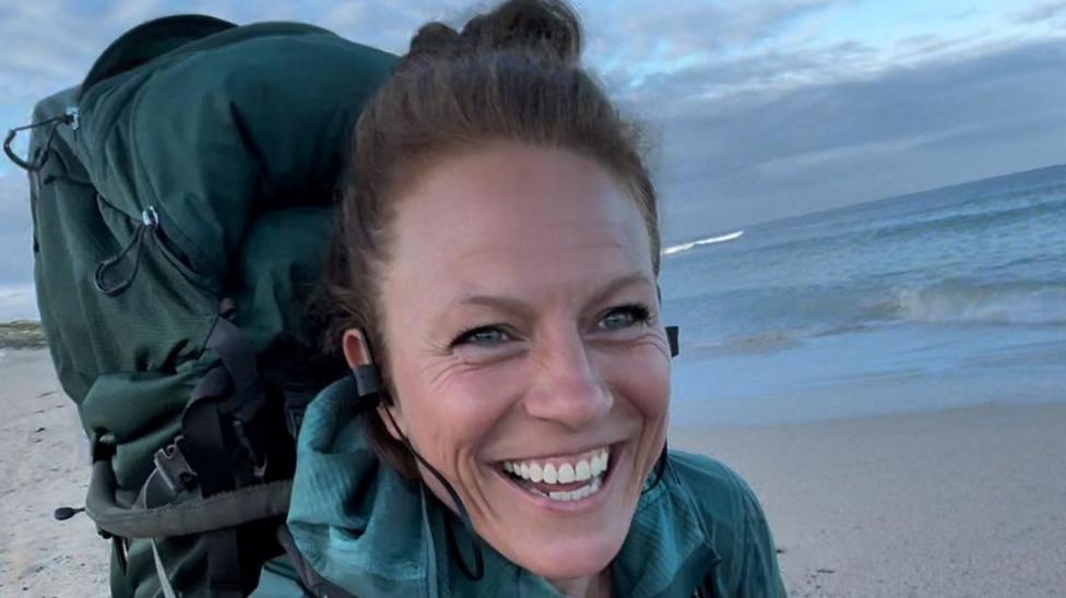 Essex woman wants to be 'first to walk coastline just on foot' - BBC News