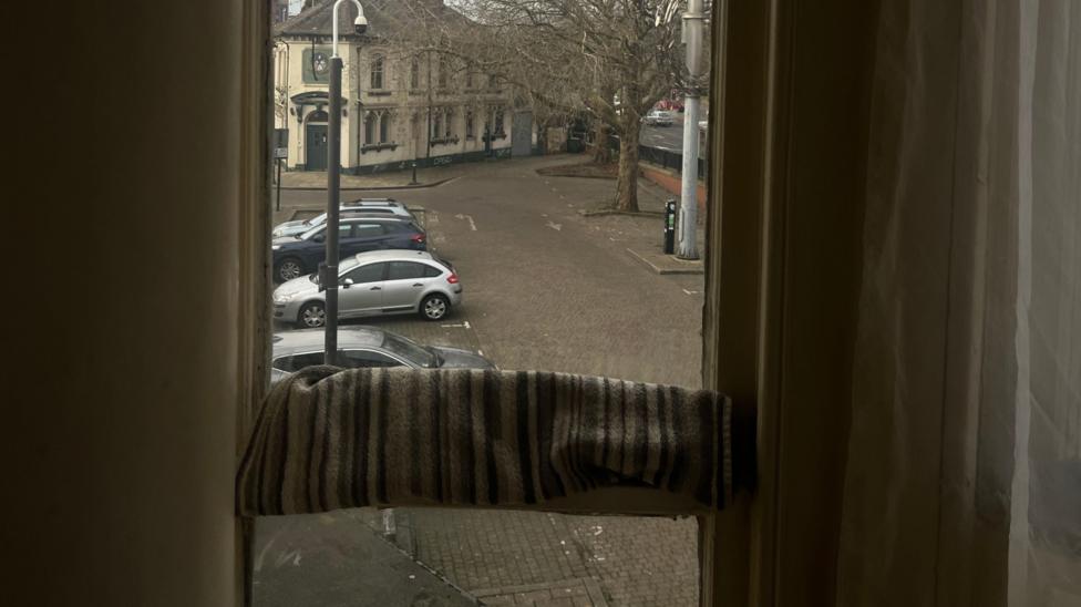 Dangerous homes and debt after failed Southampton regeneration - BBC News