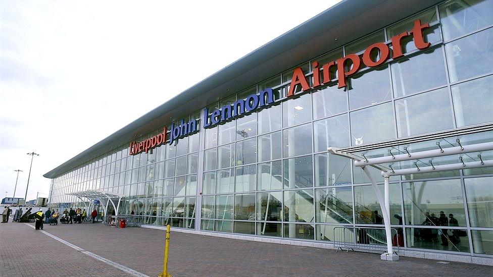 Liverpool John Lennon Airport: Private plane overshoots runway - BBC News