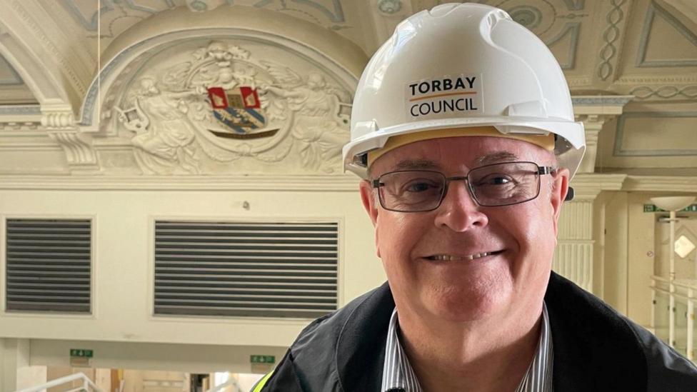 Bringing Torquay Pavilion back to life - BBC News