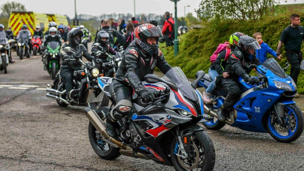 Thousands to support charity motorbike convoy in Shropshire - BBC News