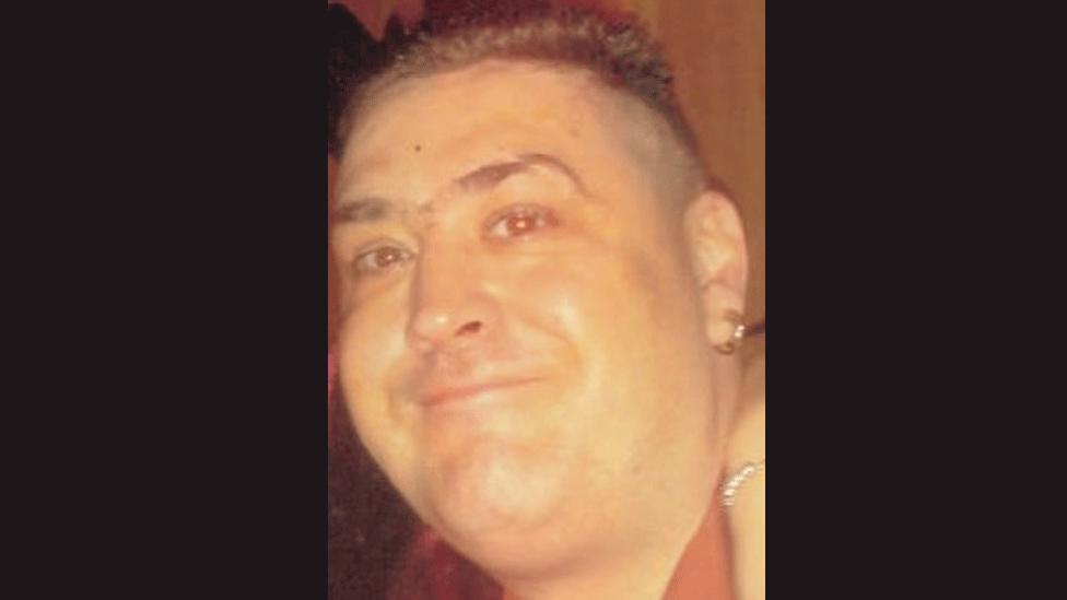 Woman arrested over man's death in Kilmarnock - BBC News