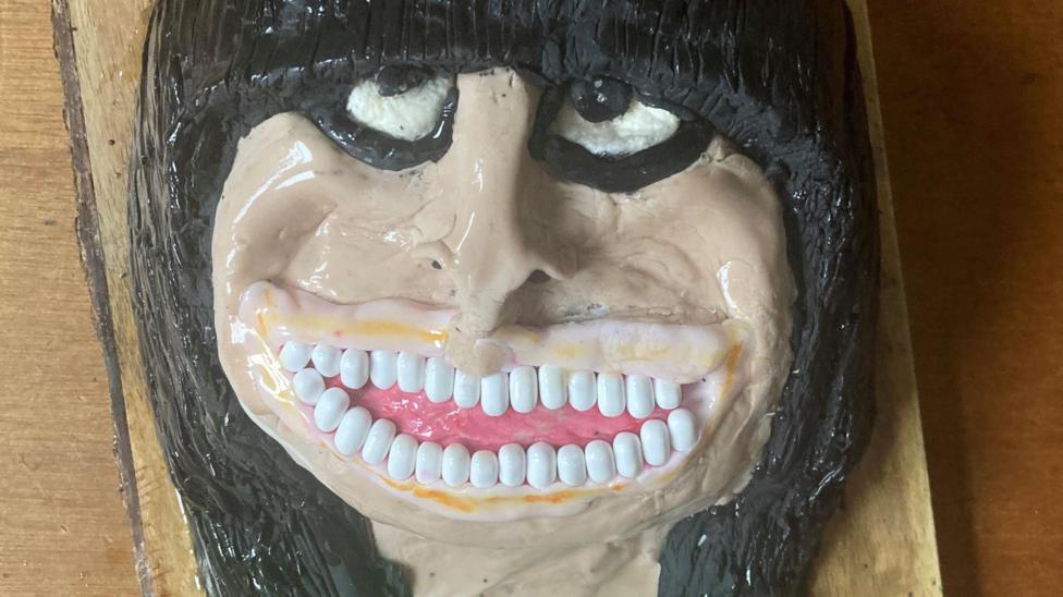 Kentish Town baker left stunned by celeb demand for unique cakes - BBC News