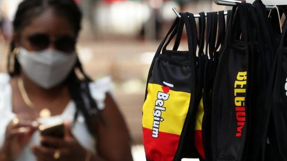 Coronavirus: UK quarantine list expanded, and how to wear a mask in the ...