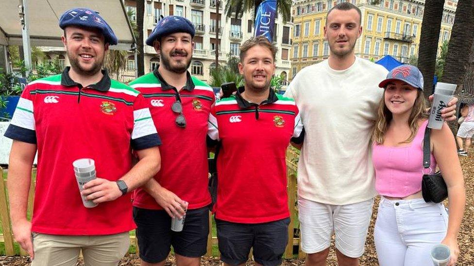 Rugby World Cup: Wales and Australia fans set for Lyon match - BBC News