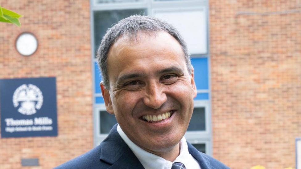 Proposal to close Bungay High sixth form due to fall in demand - BBC News