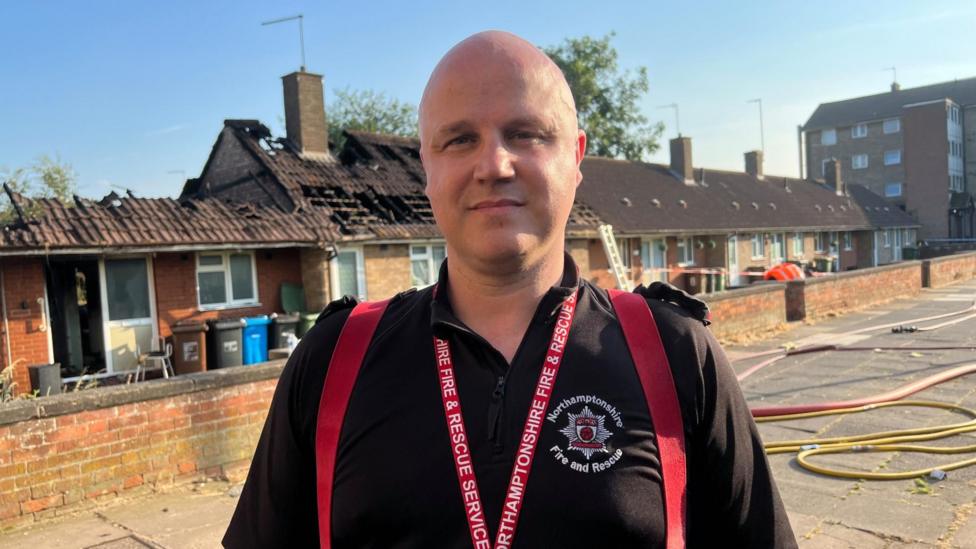Crews battle 'devastating fire' at Corby bungalows - BBC News
