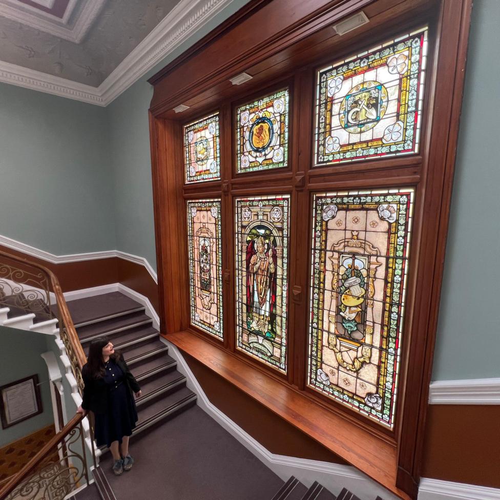 Dumfries' Ewart Library reopens with restored Victorian interior - BBC News