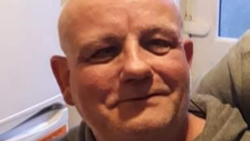 A Milne Funeral Directors: Family given unknown stranger's ashes - BBC News