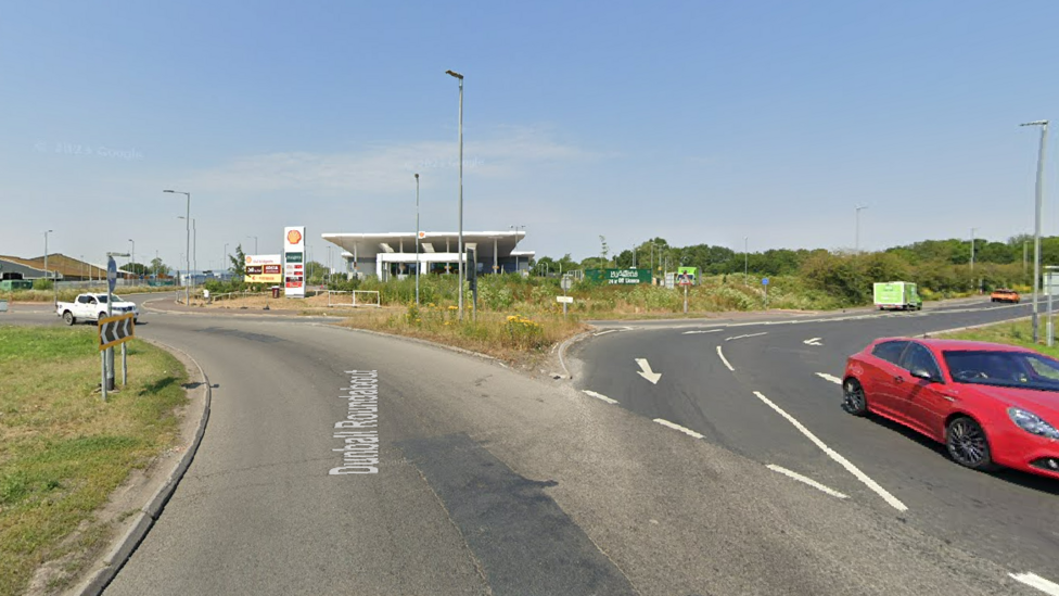 Bridgwater: M5 J23 Dunball roundabout roadworks to begin - BBC News