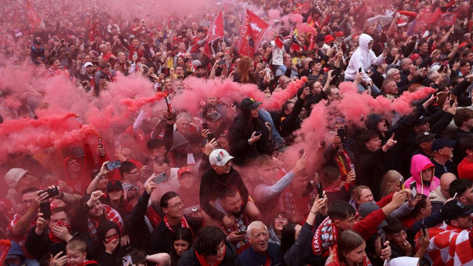 Almost 150 injured at Liverpool FC parade before Doyle incident - BBC News
