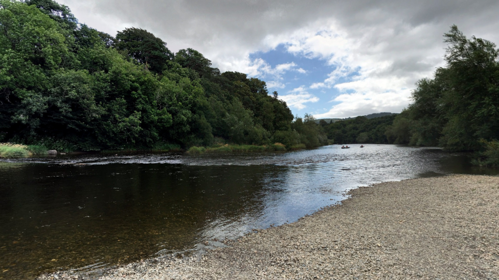 River Wye site granted bathing status in Welsh government U-turn - BBC News