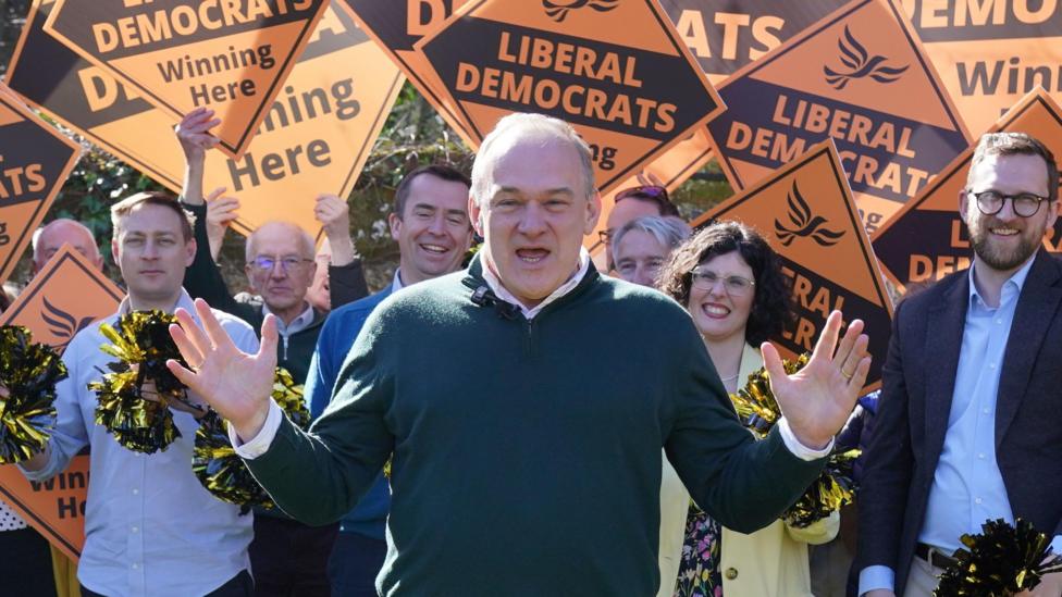 Lib Dems aim to become 'party of Middle England', says Ed Davey - BBC News