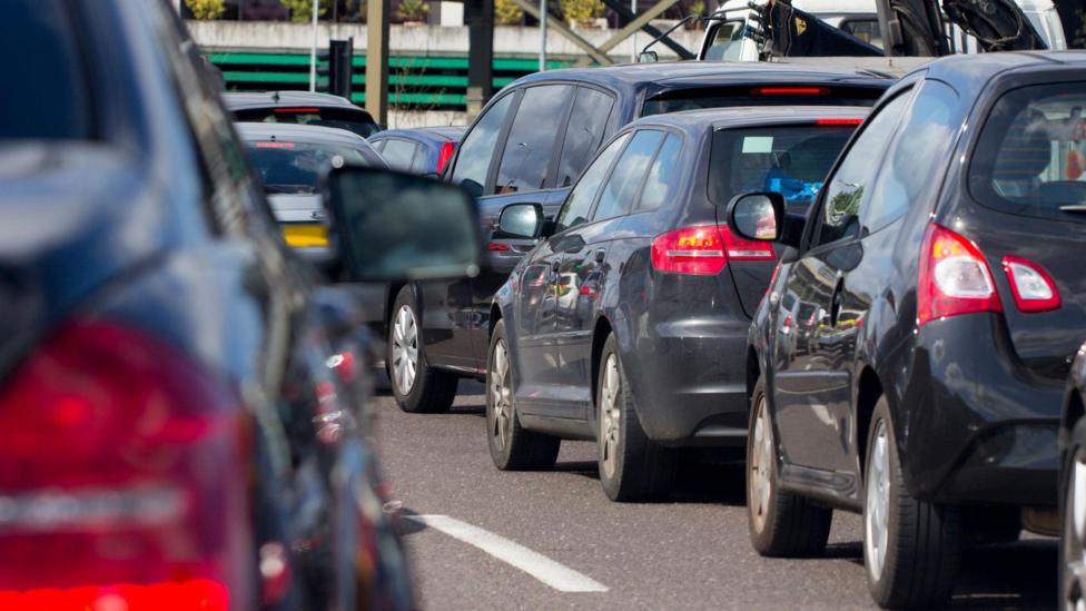 A120 near Stansted Airport and M11 closes after crash - BBC News