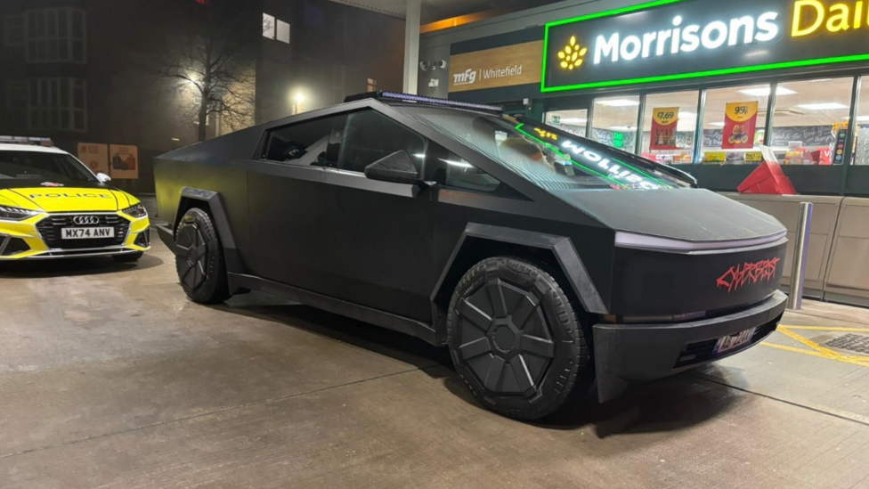 Tesla Cybertruck: Bury driver stopped in vehicle banned in UK - BBC News