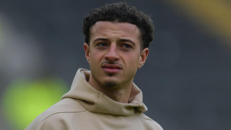 Ethan Ampadu could return this season after avoiding surgery - BBC Sport