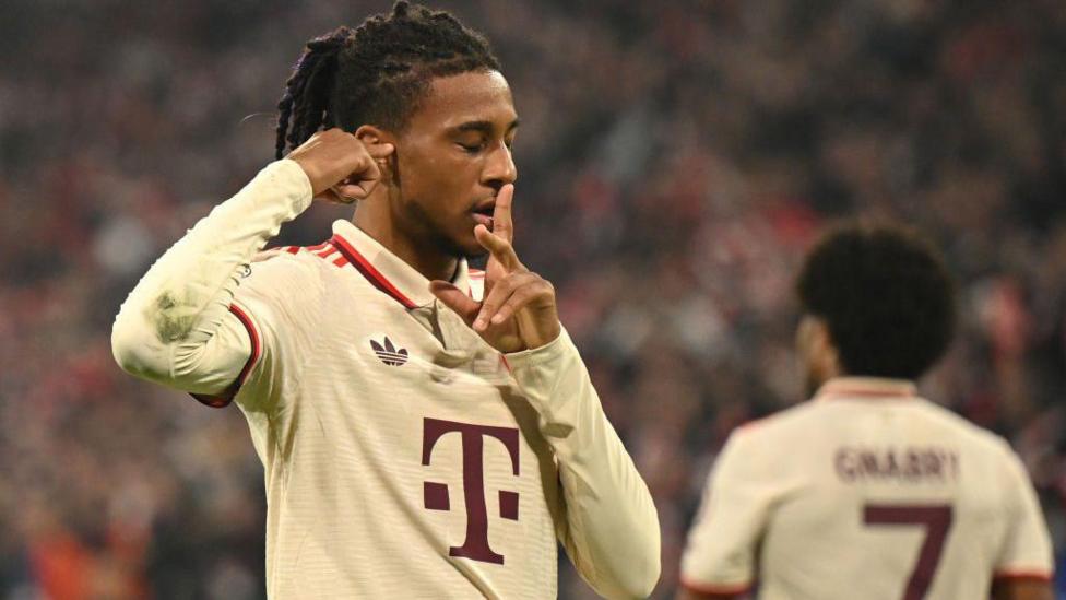 Harry Kane: Striker's record-breaking night as Bayern score nine - BBC ...