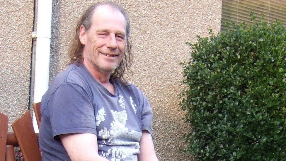 Family tribute after death of Ian Goodall in Glenrothes - BBC News