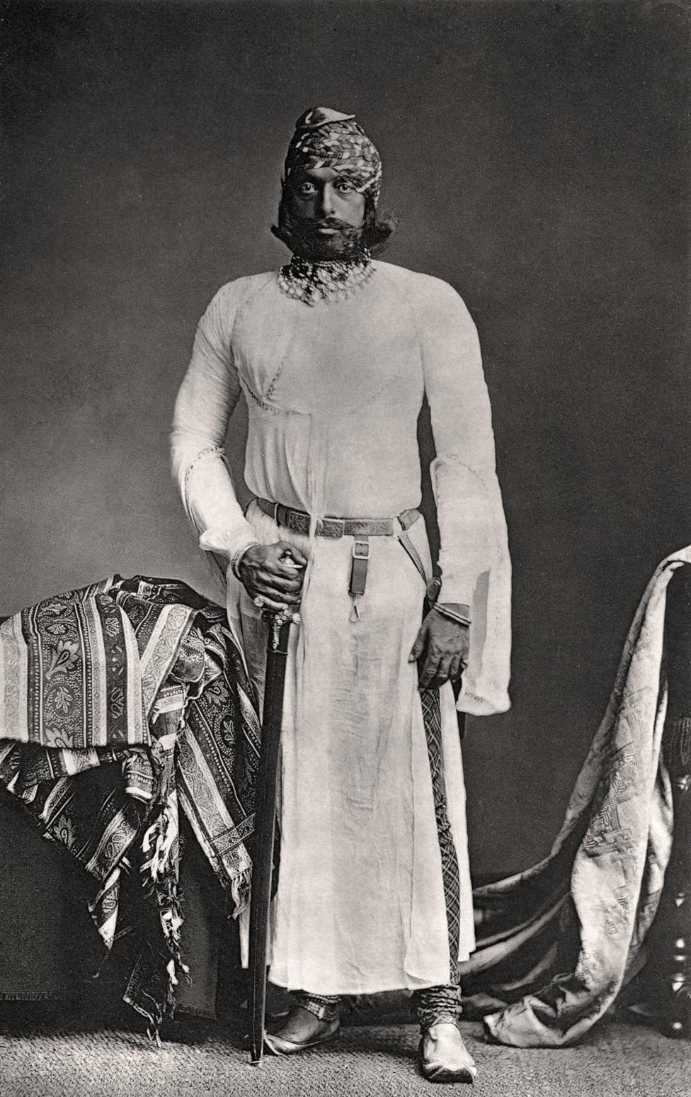 Vintage India pictures from one of the world's oldest studios - BBC News