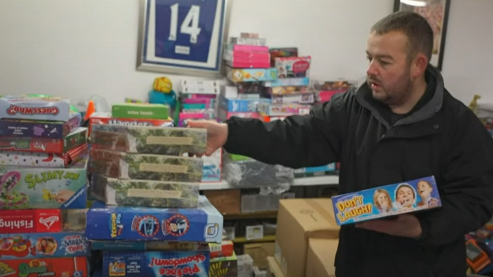 Liverpool foodbank Christmas toys demand doubles - BBC News