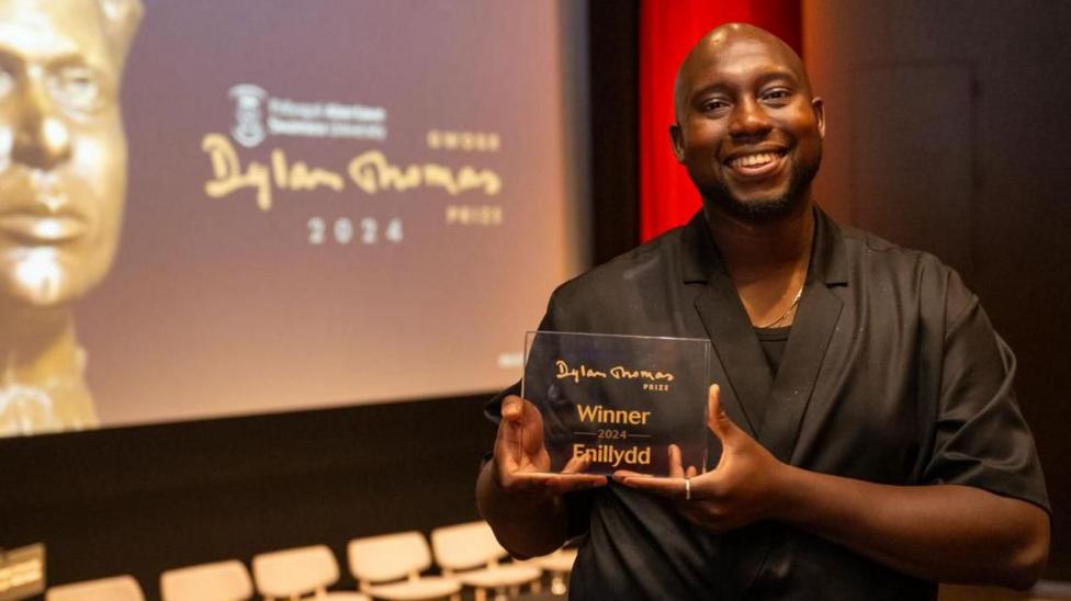 Merrily Watkins author and broadcaster Phil Rickman dies aged 74 - BBC News