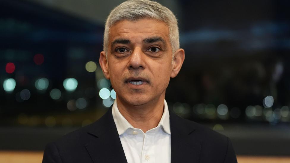 Sadiq Khan congratulates New York City's new mayor Zohran Mamdani - BBC ...