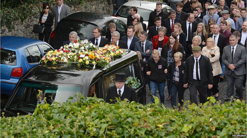 Rostrevor crash: Funerals take place for teenage victims - BBC News