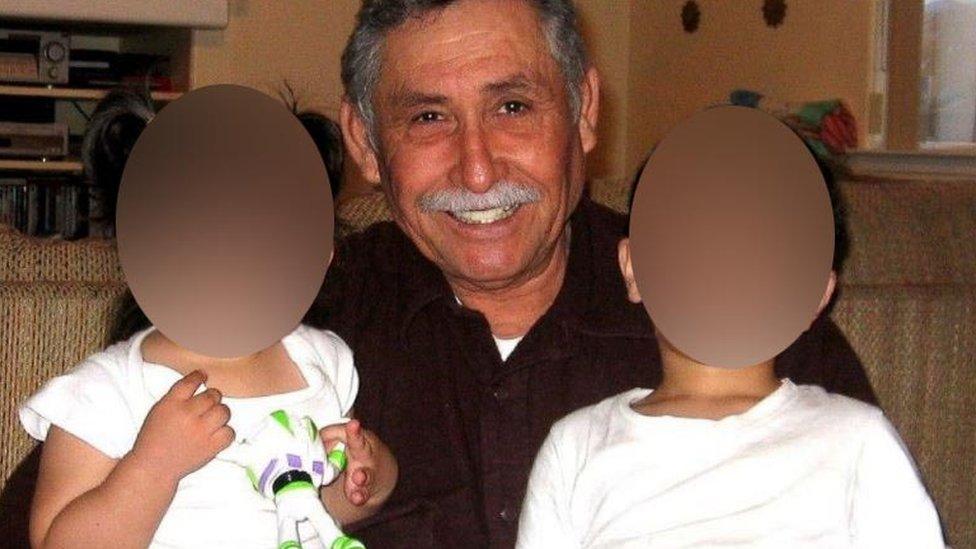 Bakersfield police shoot pensioner carrying crucifix - BBC News