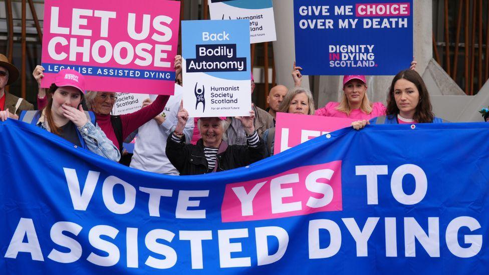 Why Scotland's assisted dying bill is on a knife edge - BBC News